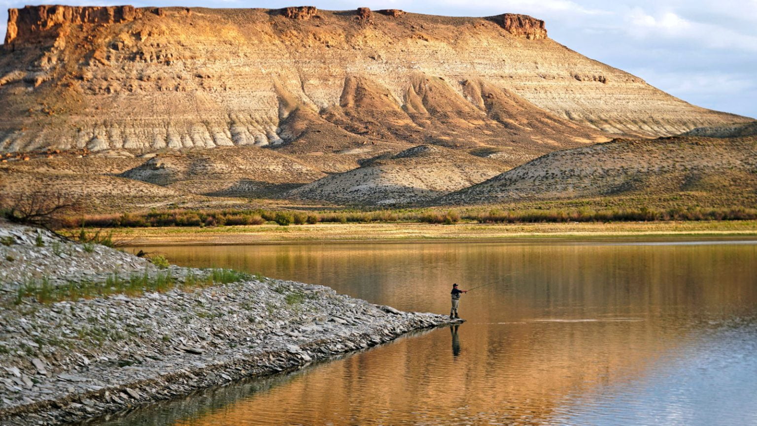 Colorado River Drought Crisis - Lake Powell & Lake Mead Water Shortage